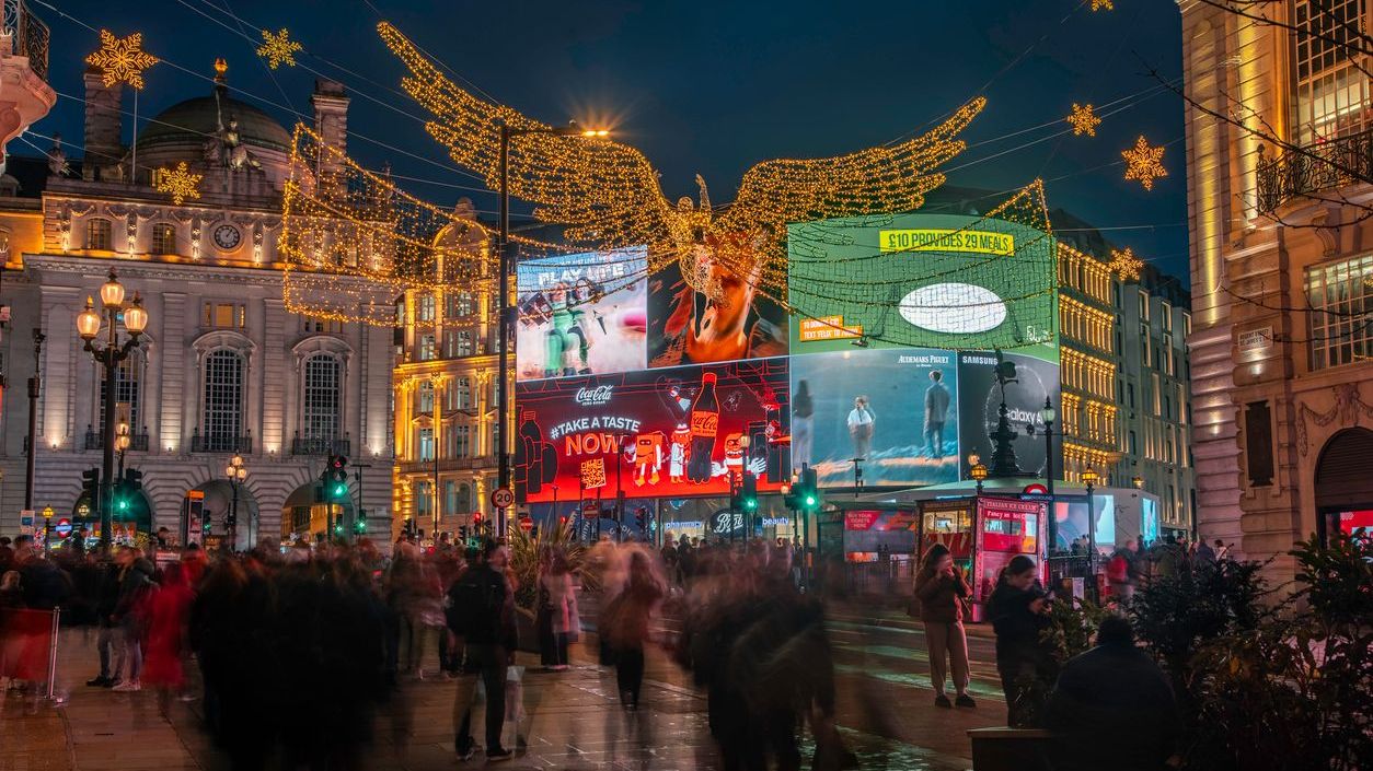 What to do in London in December - Holidays in Mayfair